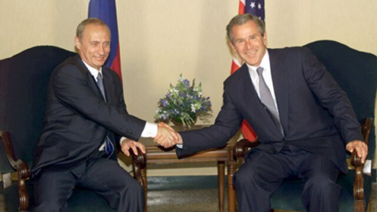 Putin Warned Bush Pakistan Was a ‘Junta With Nuclear Weapons’, Newly ...